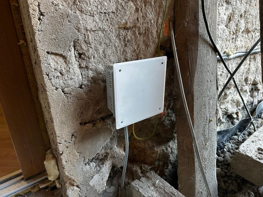 Příprava elektroinstalace pro novou kuchyň ve starším domě